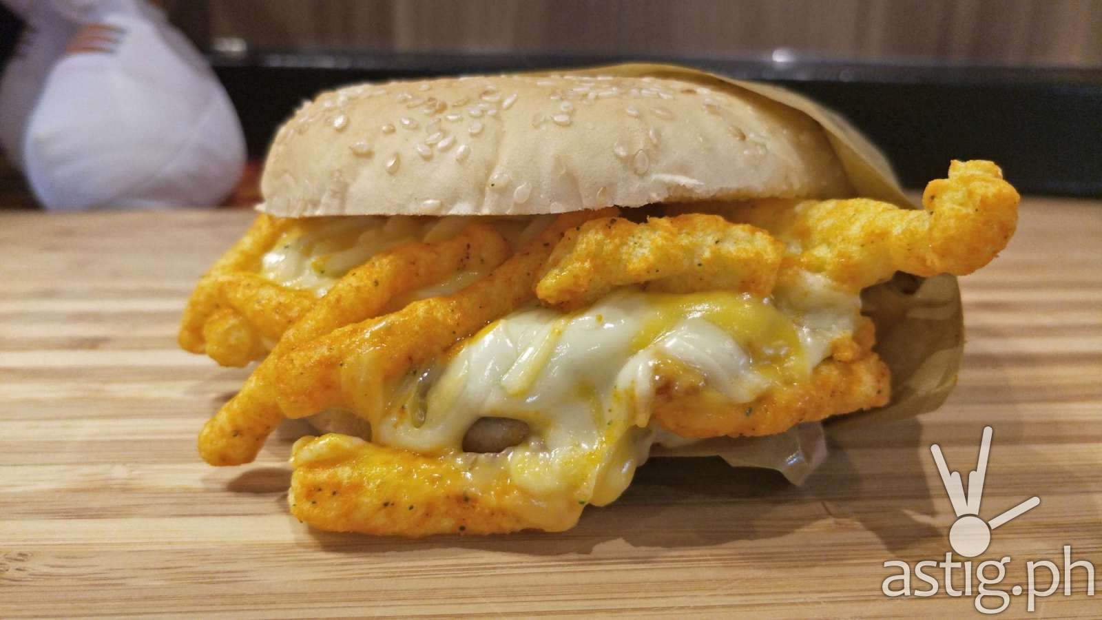 Burger King Cheetos 4 Cheese Crunch: Now Available – ASTIG: Philippine ...