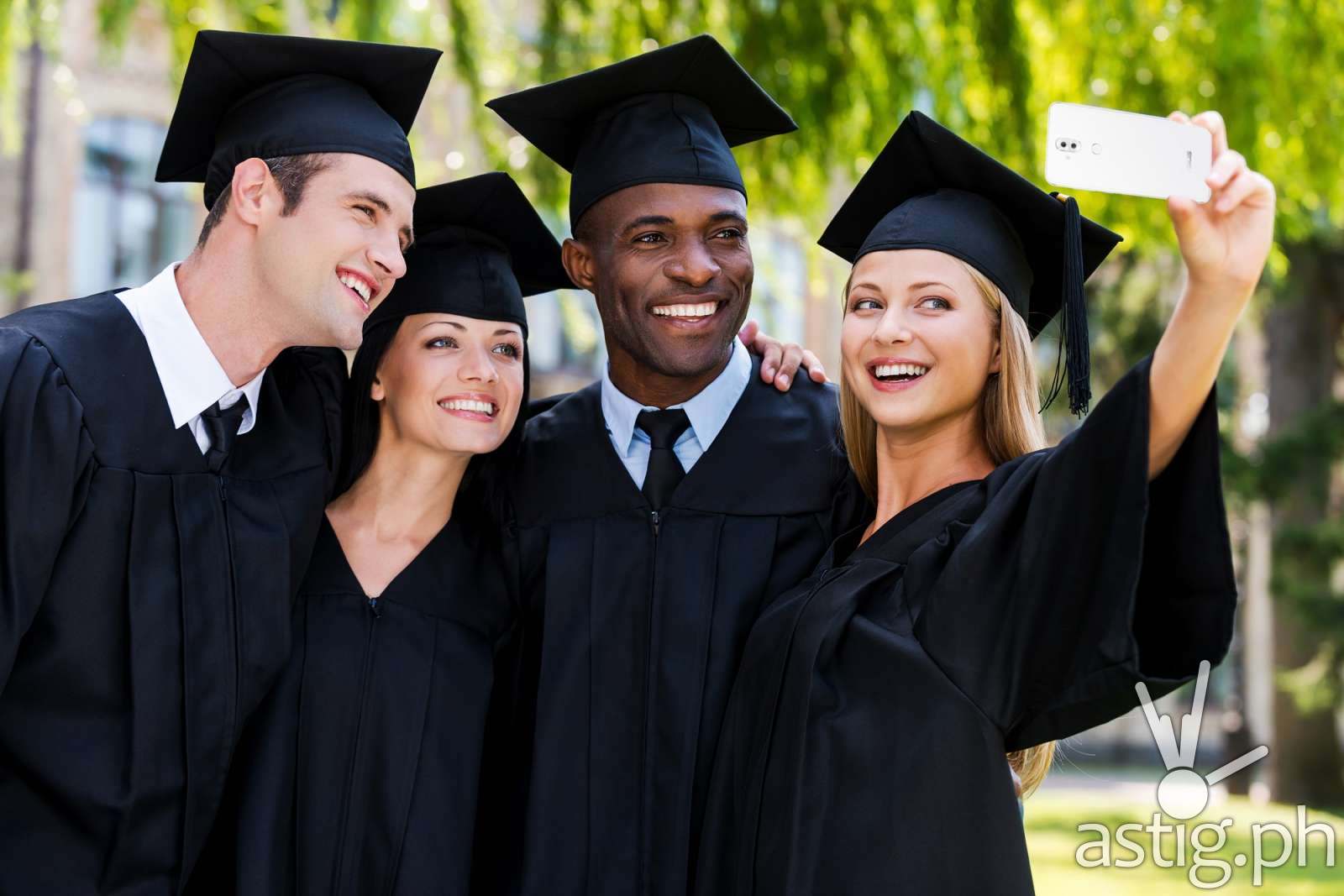 10 career tips for fresh graduates they don’t teach in school – ASTIG ...