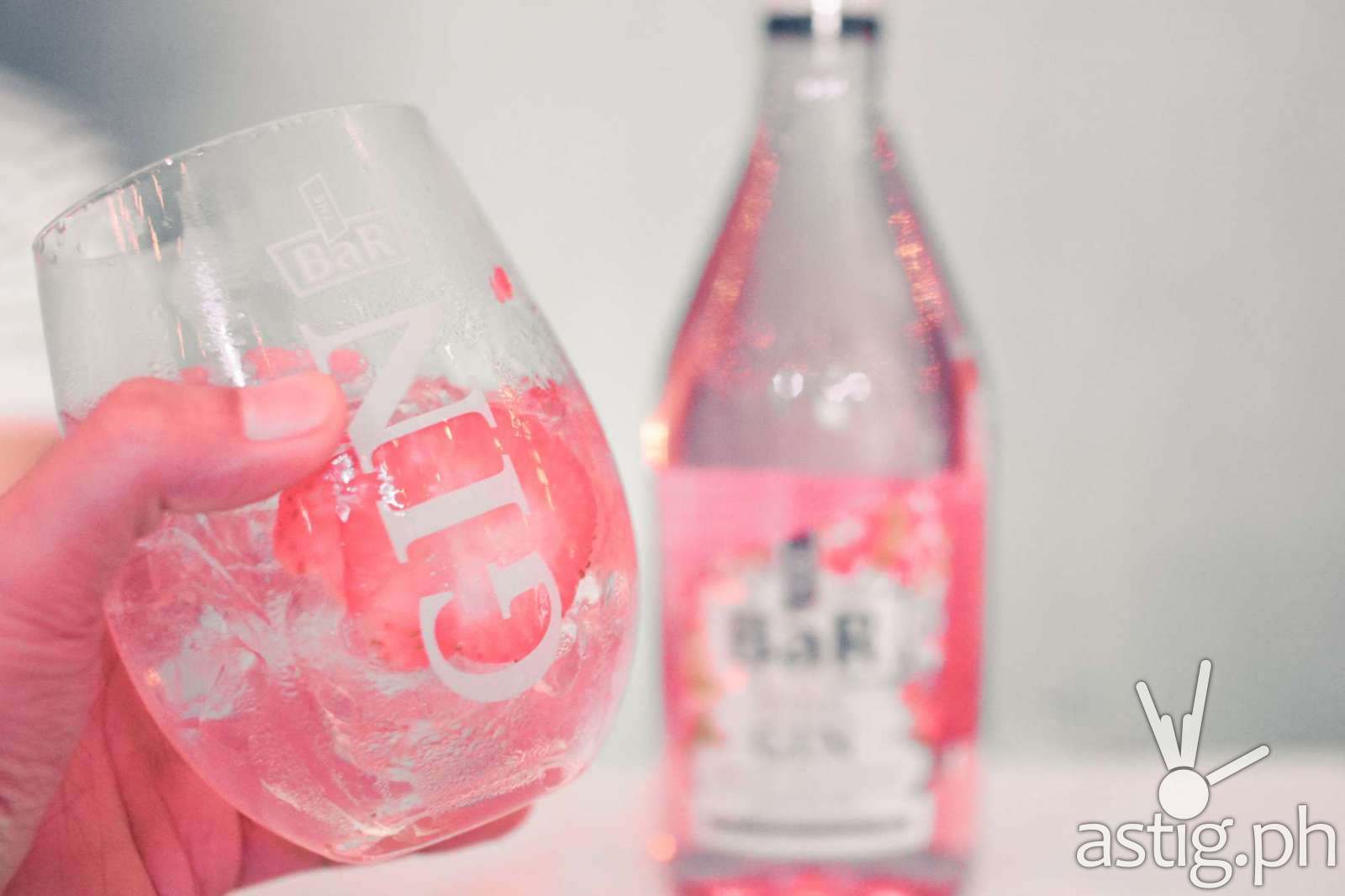 Pink gin craze takes Pinoys by storm – ASTIG: Philippine News & Reviews