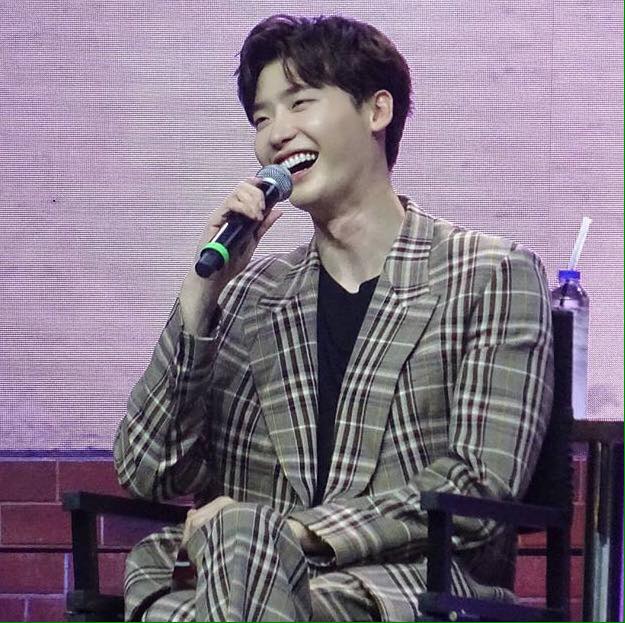 ljsBigSmile | ASTIG: Philippine News & Reviews