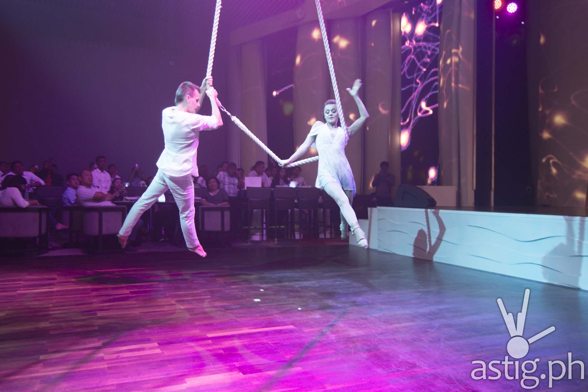 LASER projector technology transforms any surface into moving pictures ...