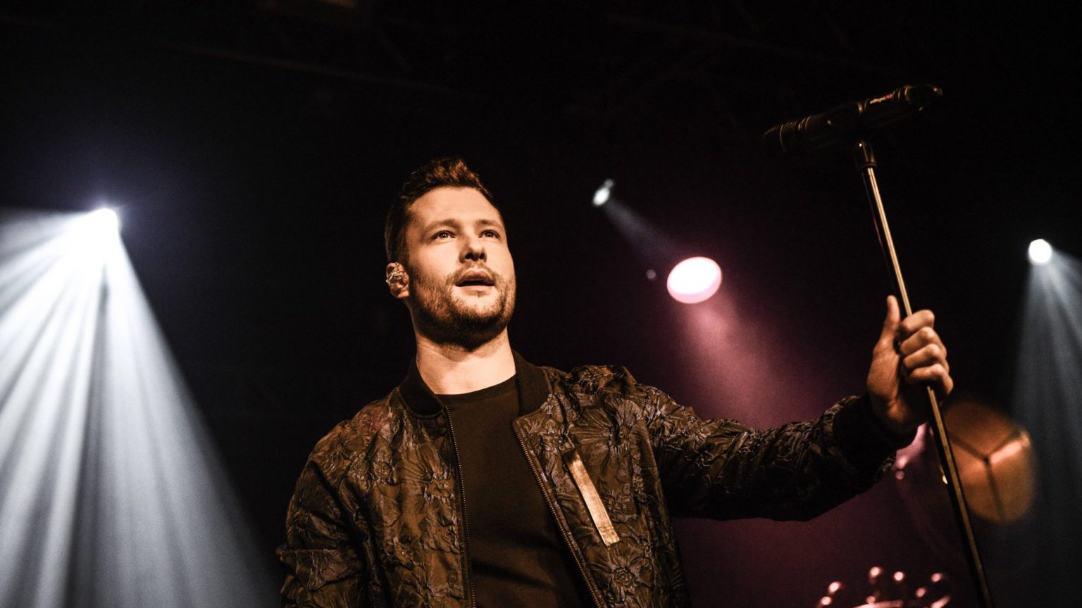 Brit Sensation Calum Scott Headlines “Bridges” Asian Tour – ASTIG ...