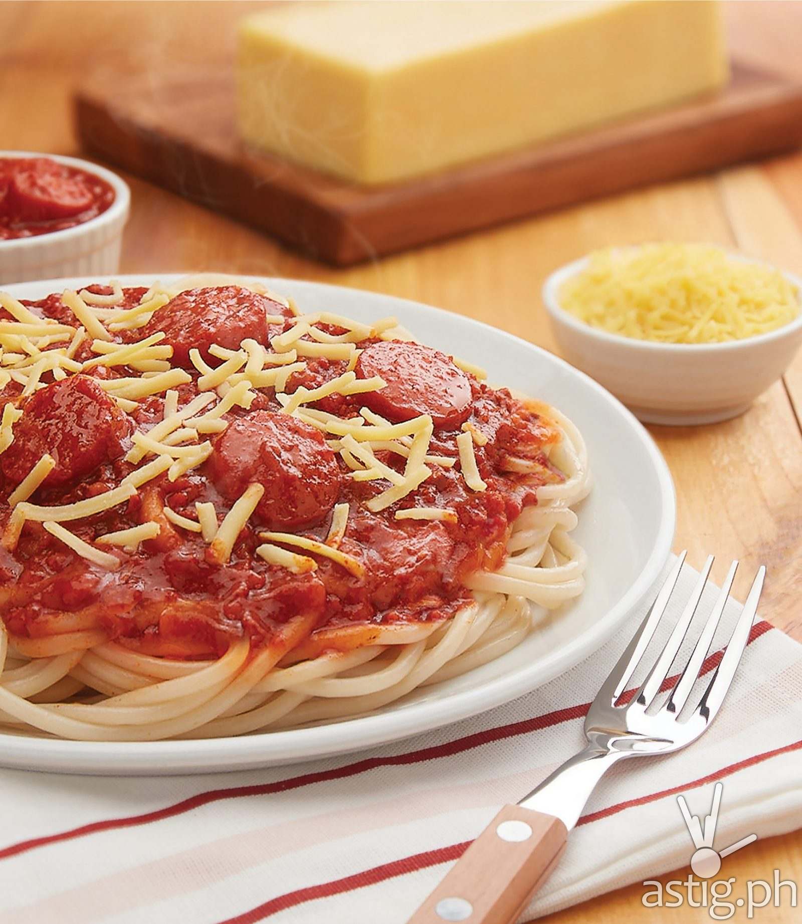 Jollibee brings us on a nostalgic trip with 5 things from our Pinoy ...