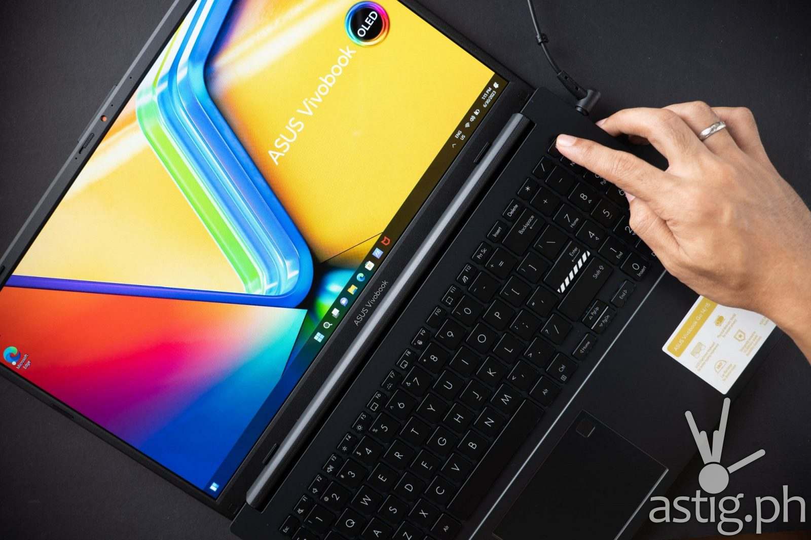 ASUS Vivobook Go 15 OLED review: Portable pro-level visuals for the ...