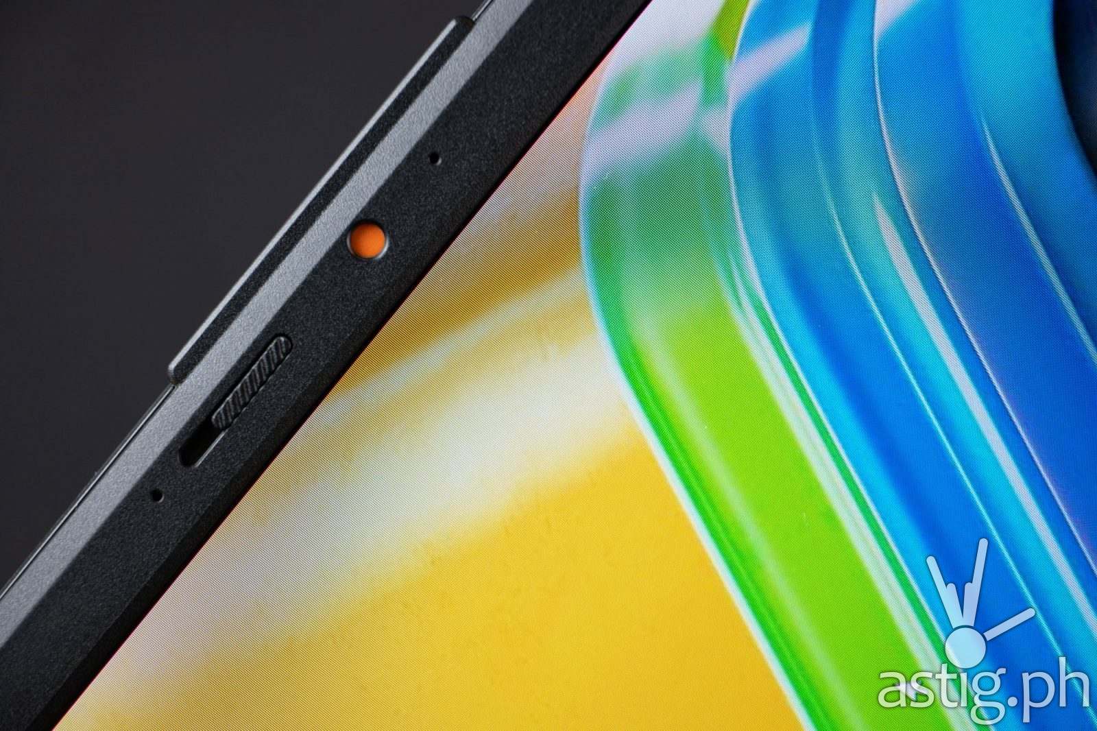 ASUS Vivobook Go 15 OLED review: Portable pro-level visuals for the ...