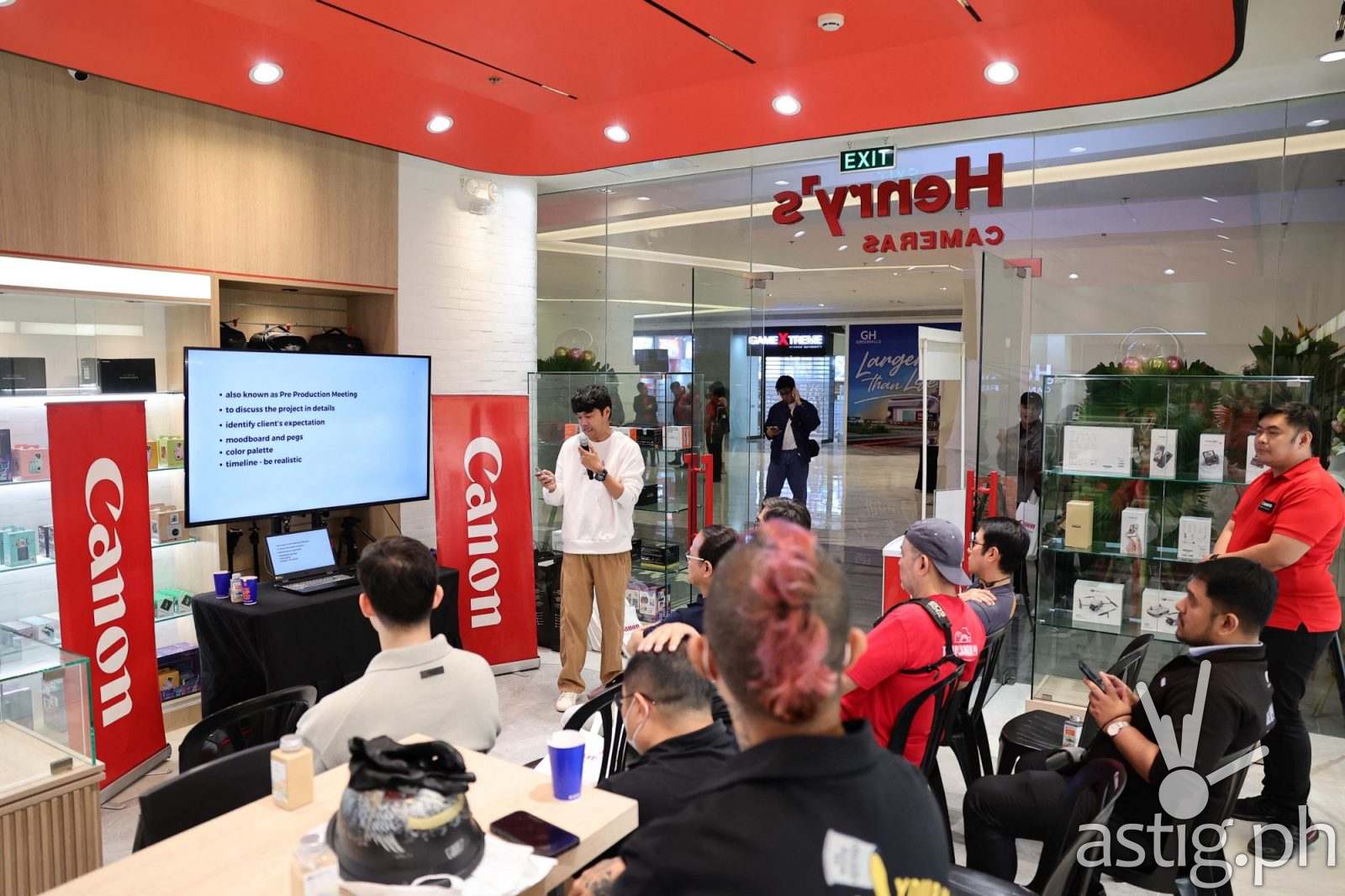 Canon Image Square at Greenhills Mall is now open, and you can try ...