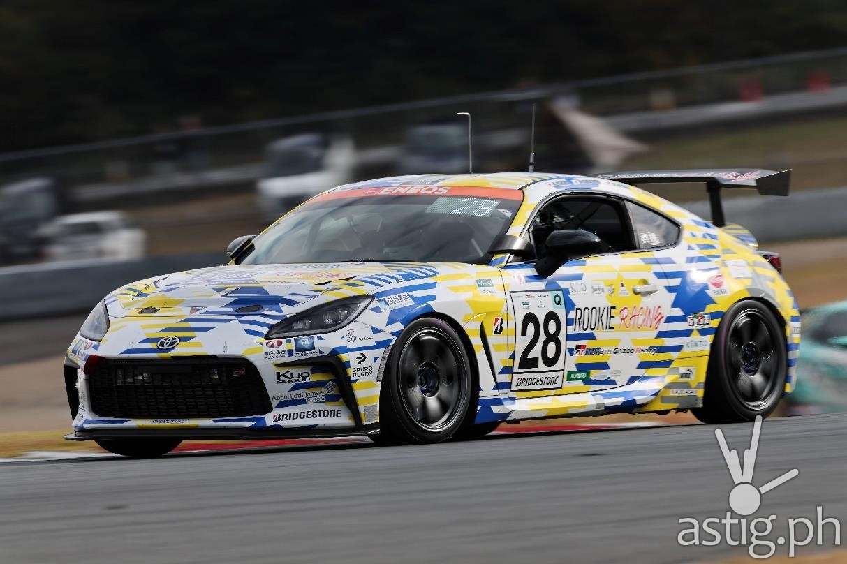 A new, eco-friendly Toyota Prius will race for 10 hours in Thailand to ...