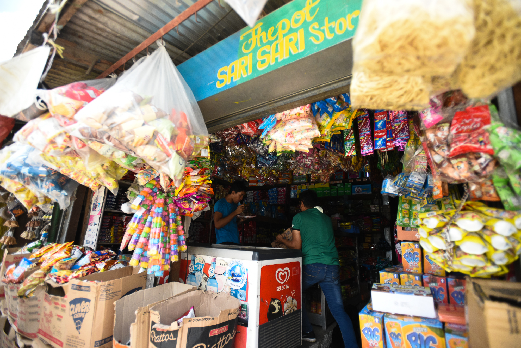 Pinoys turn to sari-sari stores for premium chocolates during Valentine ...