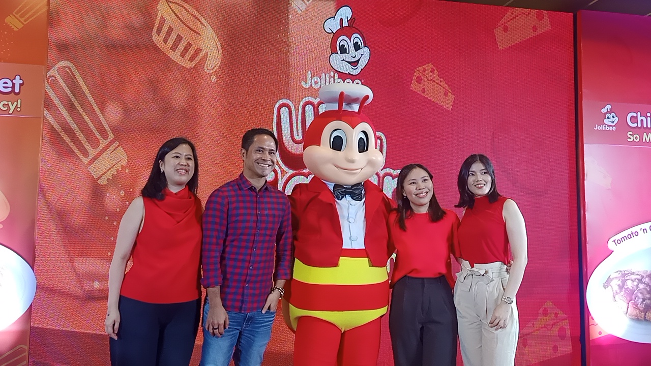 The all-new Jollibee Chicken Fillet delivers Saucy, Meaty Sarap like no ...