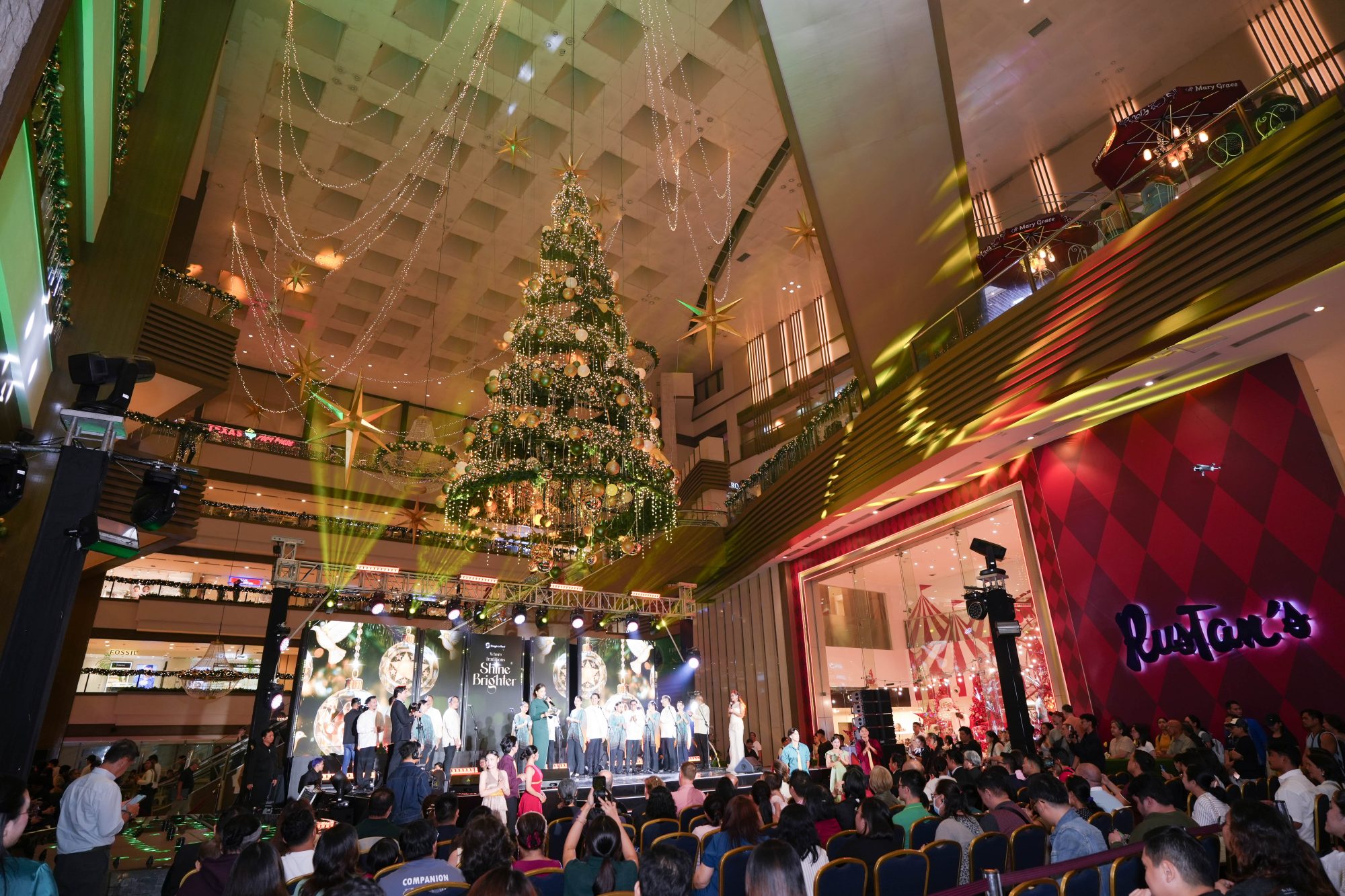 Holiday traditions shine brighter as Shangri-La Plaza lights up its ...